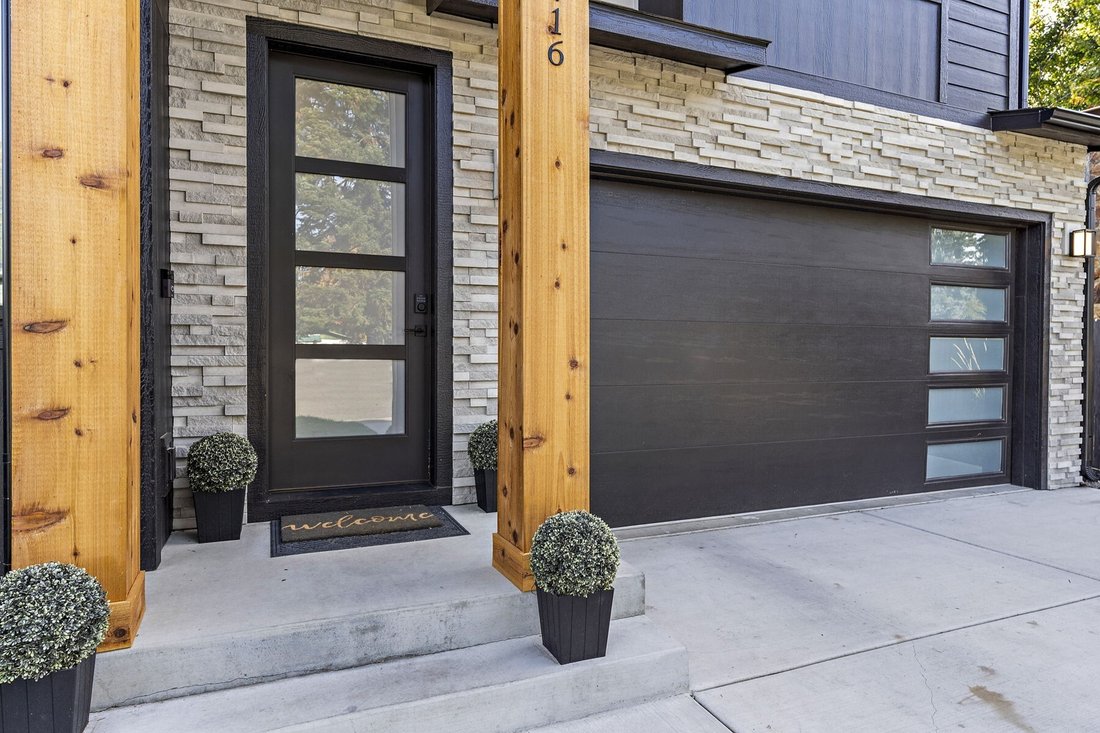 Custom Home Beauty In Downtown Cd A! In Coeur D'alene, Idaho, United ...