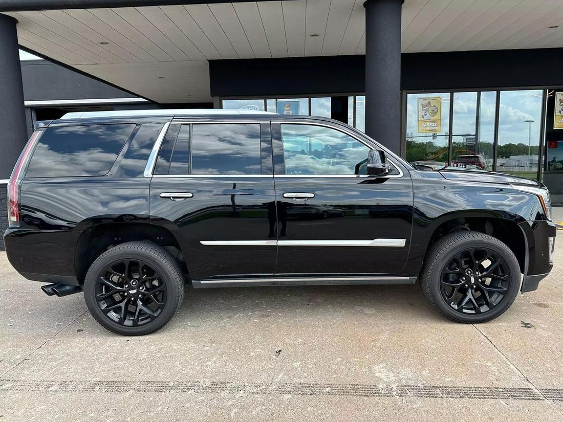 2020 Cadillac Escalade In Muscatine, Ia, United States For Sale (14335442)