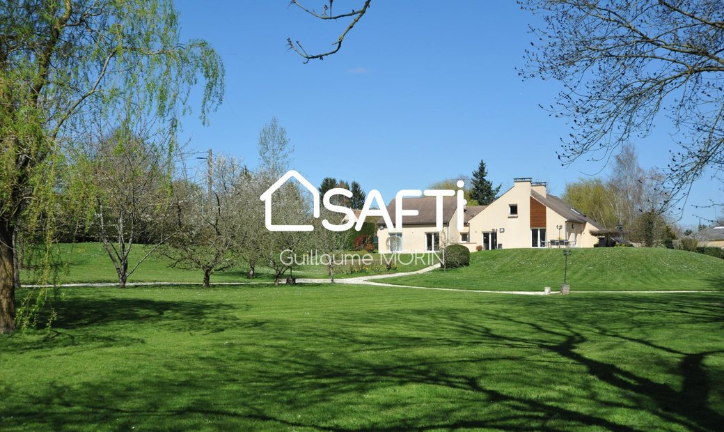 Magnifique Maison 350m² Avec Sous Sol In Tournan En Brie, île De France ...