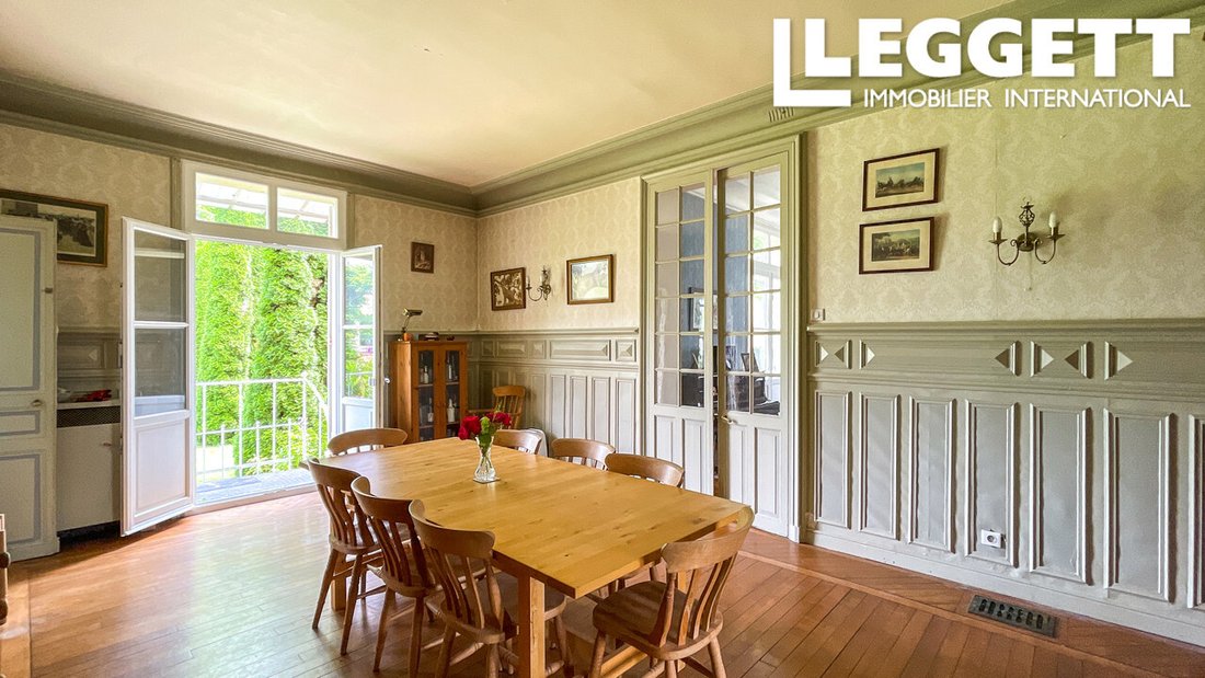 Magnífica Mansión De 16 Habitaciones Con Casa En Mouy, Alta Francia, Francia En Venta (14339939)