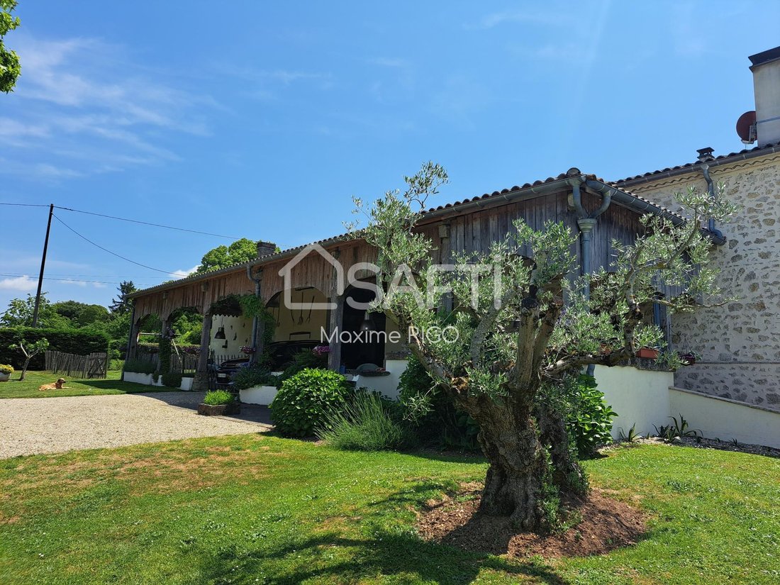 Maison 290m2 Avec Gîte Et Piscine In Marmande, Nouvelle Aquitaine ...