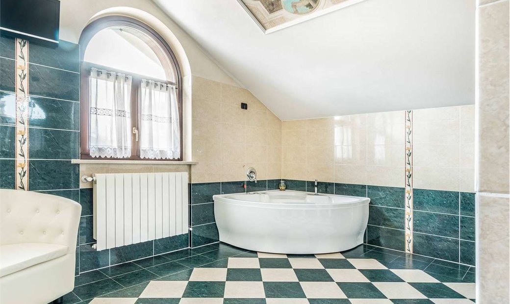 Villa A Roncello In Collebeato, Lombardy, Italy For Sale (14344313)