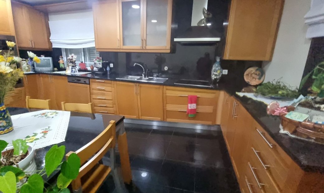 Vila Nova De Gaia Villa In Perosinho, Porto District, Portugal For Sale ...