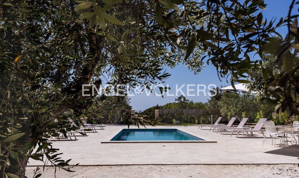 Charming Farmhouse With Pool In Pachino, Sicily, Italy For Sale (14348789)