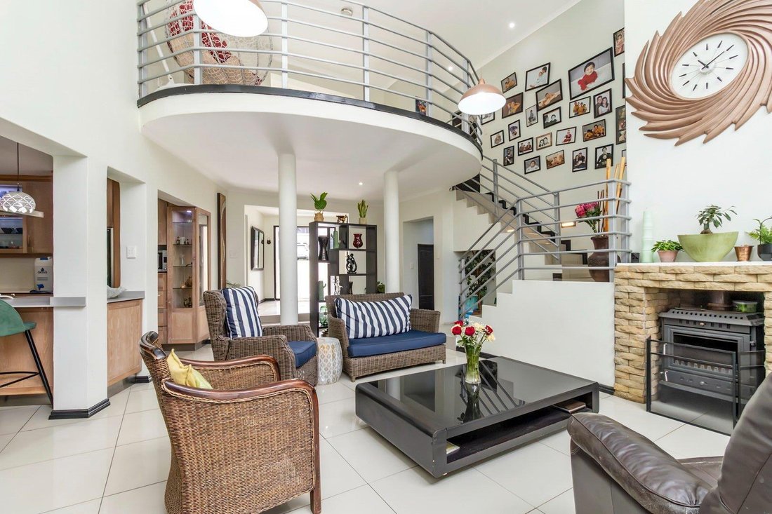 Elegant Street Appeal In Midrand, Gauteng, South Africa For Rent (14350237)