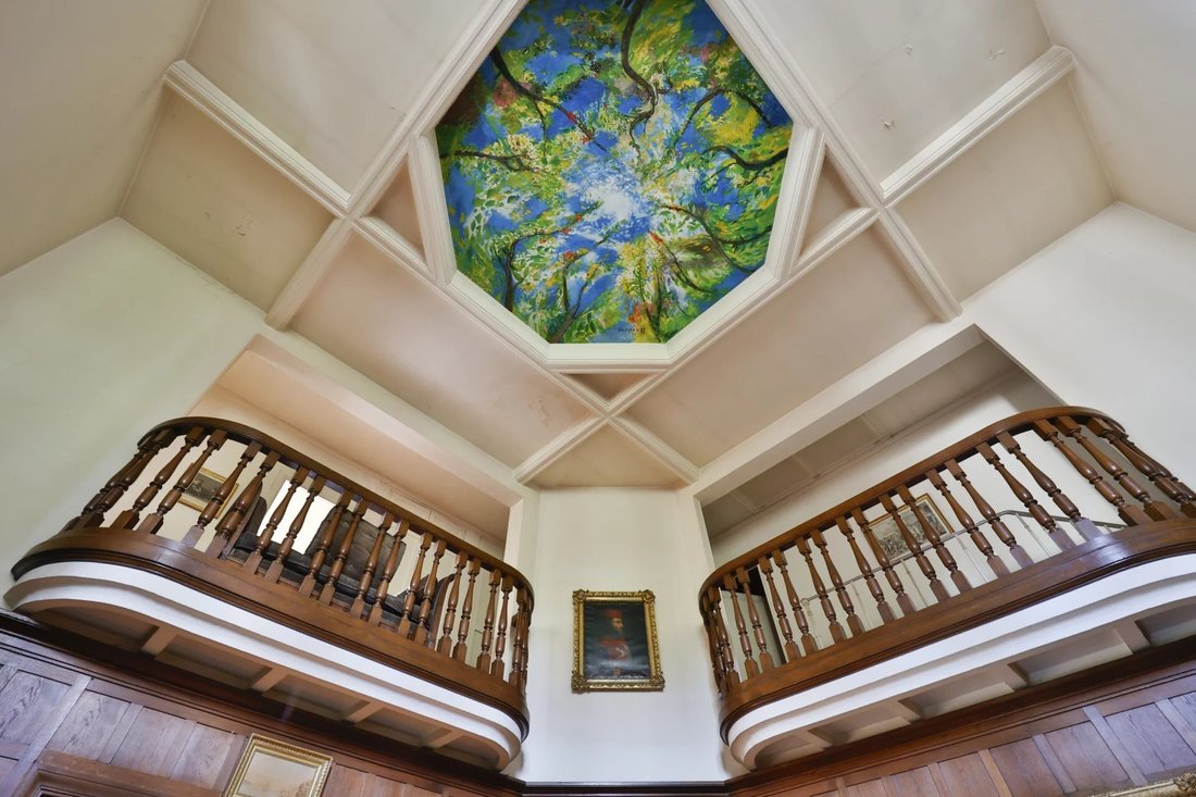 Garches House In Garches, île De France, France For Sale (14357208)