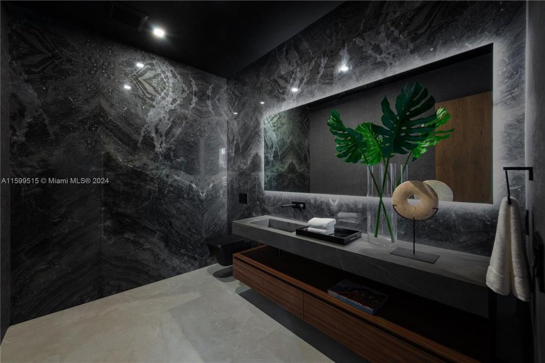 6250 Sw 98th Street In Coral Gables, Florida, United States For Sale ...