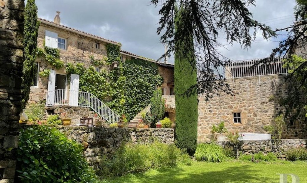 An 18th Century Stone Farmhouse, In Peaugres, Auvergne Rhône Alpes, France For Sale (14368757)