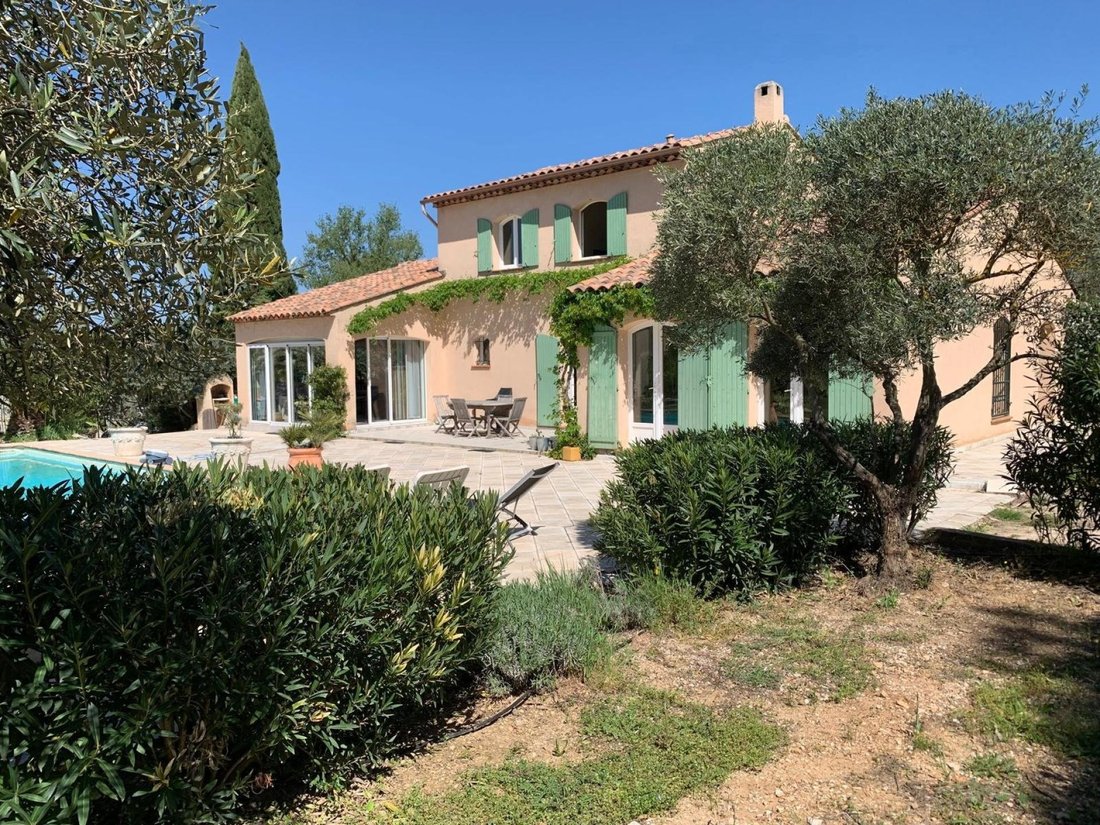 Villa Style Provençale 170 M2 In Rocbaron, Provence Alpes Côte D'azur ...