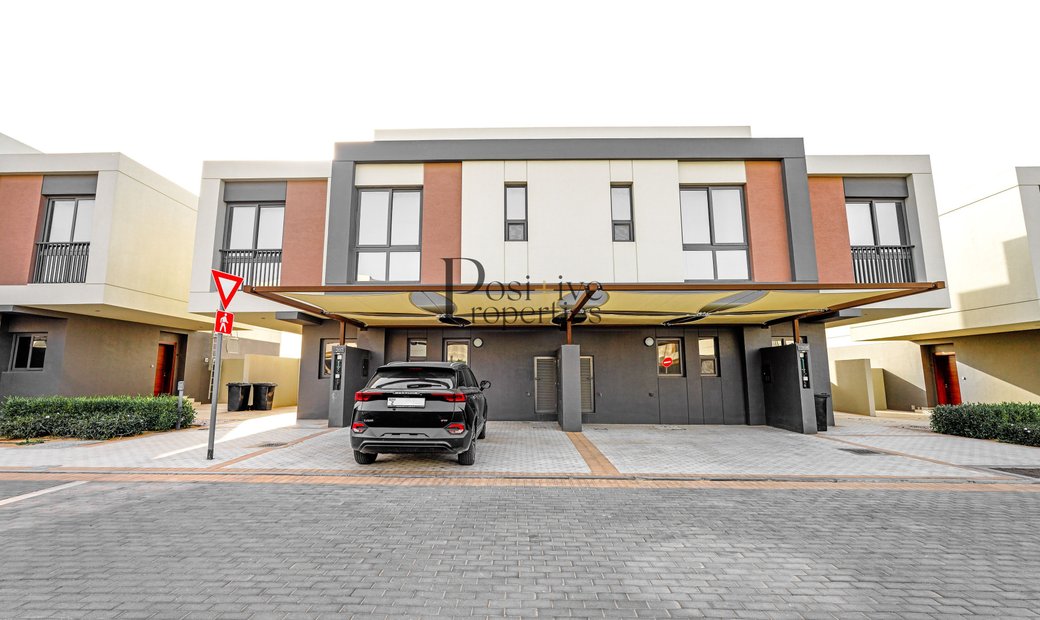 Linear Lake Park| Direct Access Park| In Dubai, Dubai, United Arab ...