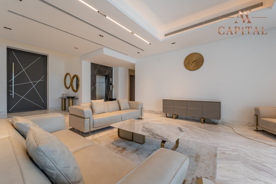 Custom Built | Billionaires Frond | Luxurious In Dubai, United Arab ...