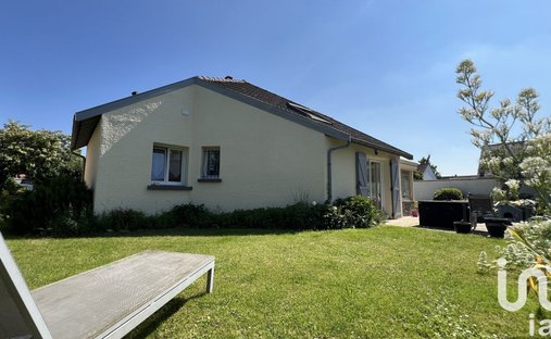 Luxury homes for sale in Bétheny, Grand Est, France | JamesEdition