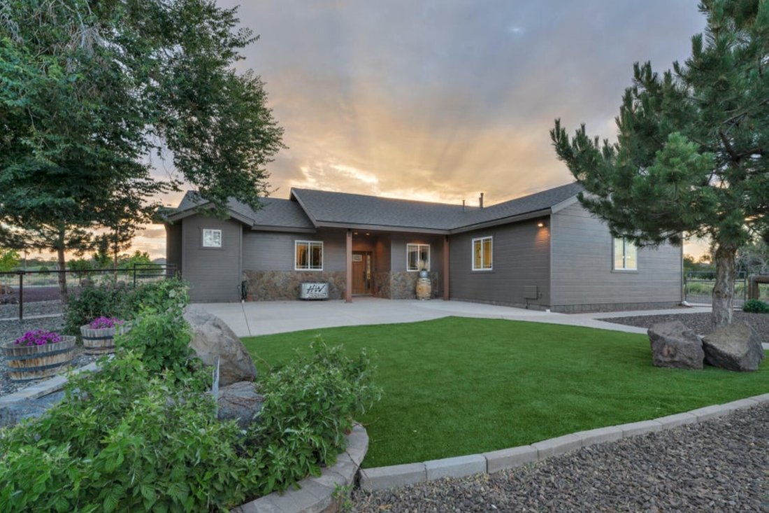 Mountain View In Flagstaff, Arizona, United States For Sale (14371415)
