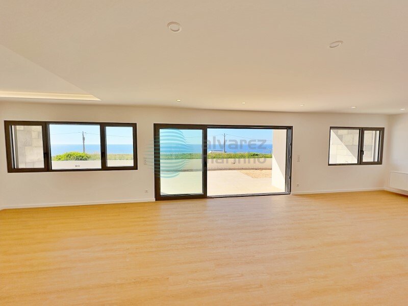New 1st Line Of Sea House With Garage In Torres Vedras, Lisbon ...