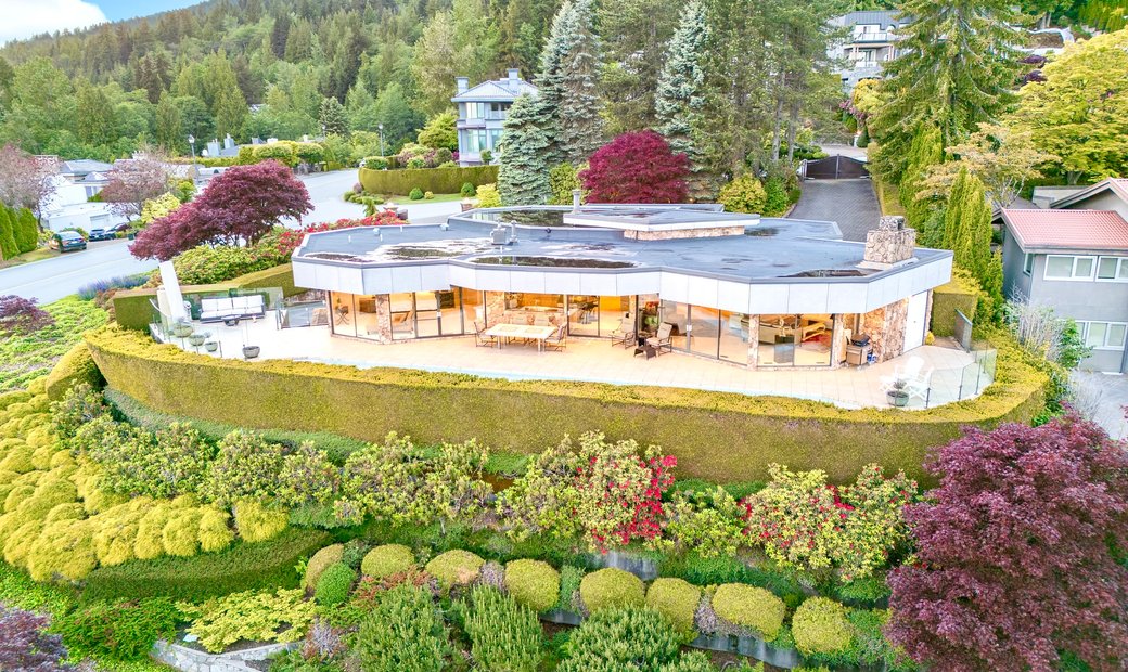 Exquisite View Estate On Chartwell In West Vancouver, British Columbia ...