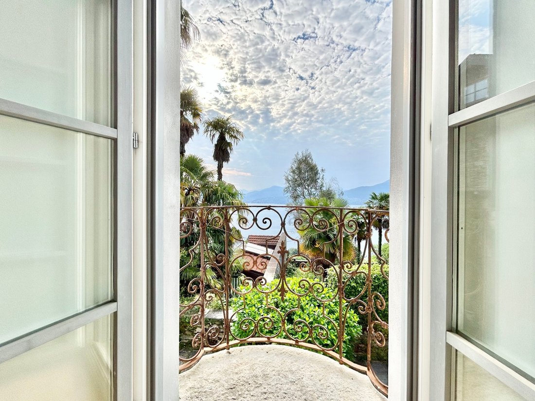 Finely Restored 16th Century Manor House With Lake In Gonte, Piedmont ...