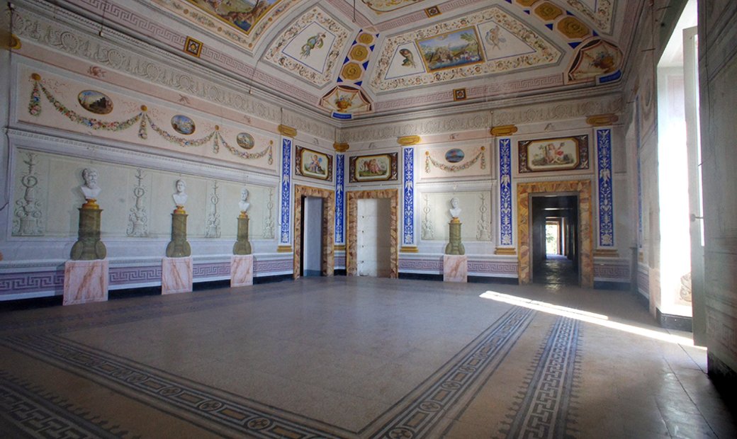 Stunning Frescoed 17th Century Palazzo With Gardens And In Veroli ...