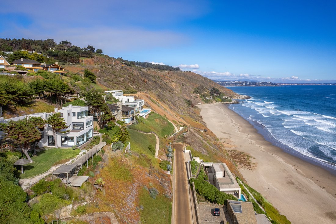 House With An Incredible Ocean View In Beranda. In Valparaíso, Chile ...