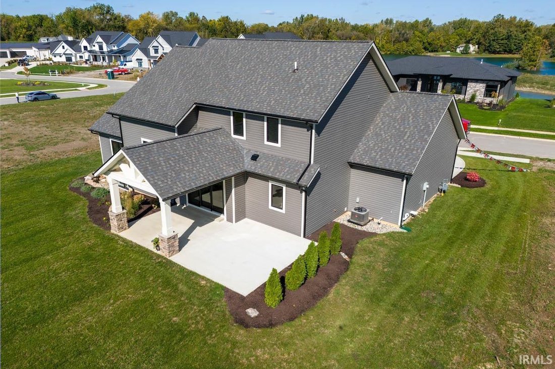 5 Bedrooms Single Family Detached In Huntertown, Indiana, United States ...
