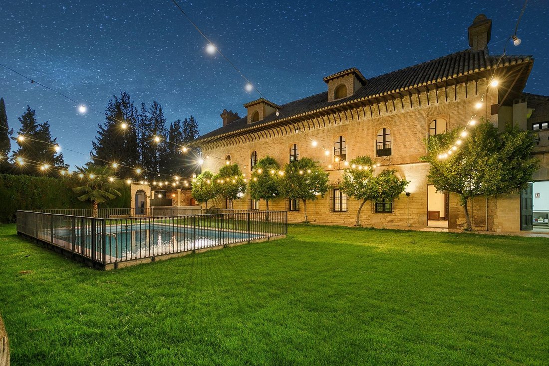 Palacio Real De Soto De Roma In Centro, Granada, Spain For Sale (14437150)