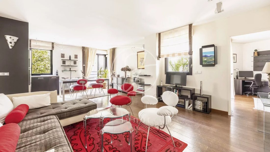 Paris 16th Lauriston / Victor Hugo In Paris, île De France, France For ...