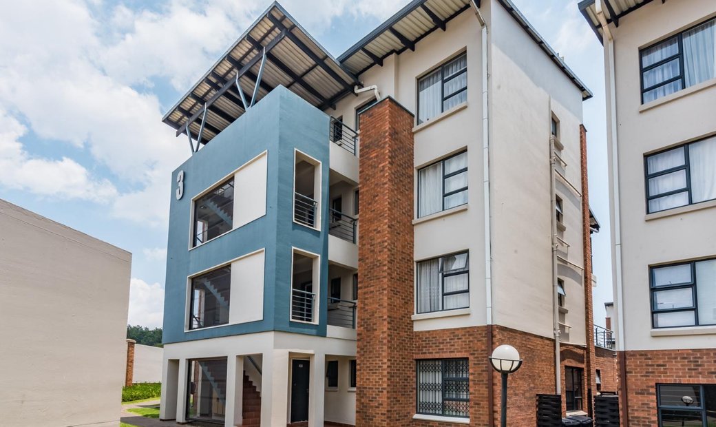 Modern 2 Bed 2 Bath Unit In Johannesburg, Gauteng, South Africa For ...