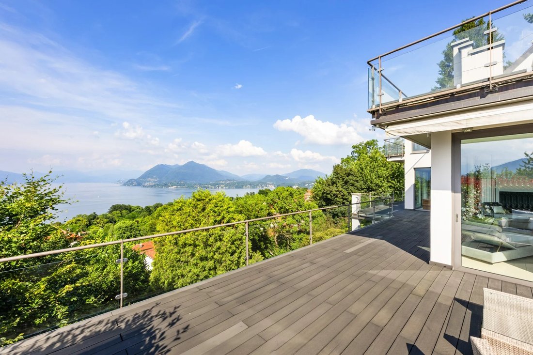 Lake Maggiore Villa For Rent At Stresa With In Stresa, Piedmont, Italy ...