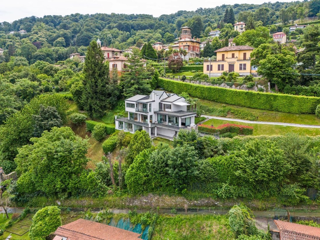 Lake Maggiore Villa For Rent At Stresa With In Stresa, Piedmont, Italy ...