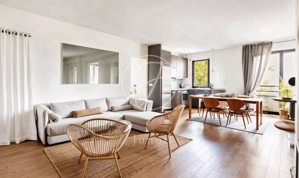 Paris 16th Lauriston / Victor Hugo In Paris, île De France, France For ...