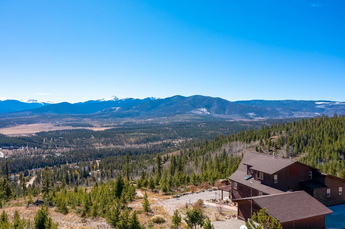 The Stunning Bird's Eye View From This 3 In Granby, Colorado, United ...