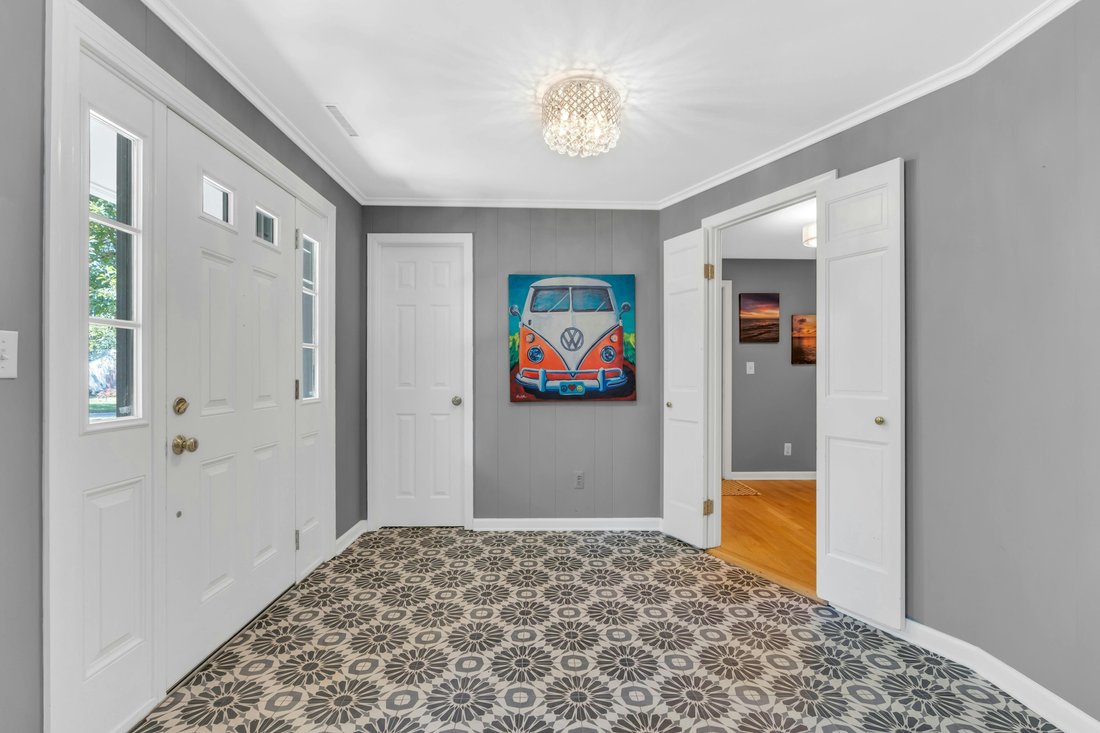 6 Highfield Circle, Mendham Borough, Nj In Mendham, New Jersey, United ...