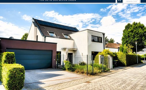 Luxury homes for sale in Wankum, Wachtendonk, North Rhine-Westphalia ...