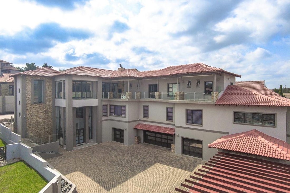 Luxurious Mansion ~ In Birdwood In Hartbeespoort, North West, South ...