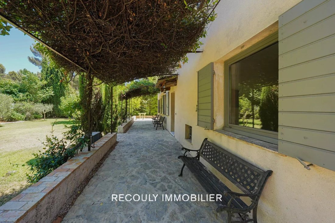 Villa 6 Rooms Cassis Center In Cassis, Provence Alpes Côte D'azur ...