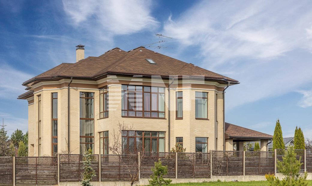 House In Moscow, Moscow, Russia For Sale (14469616)