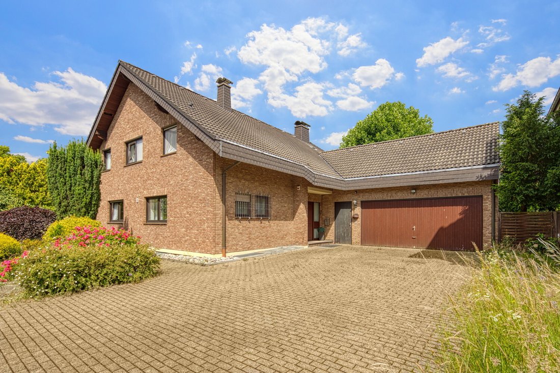 Göttersiedlung Detached In Cologne, North Rhine Westphalia, Germany For ...