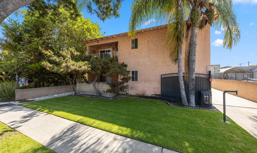 6 Bedrooms Fourplex In Bellflower, California, United States For Sale ...