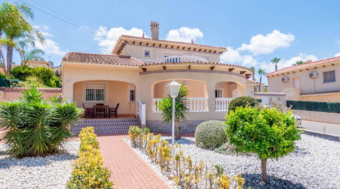 Algorfa Villa In Castillo De Montemar, Valencian Community, Spain For ...
