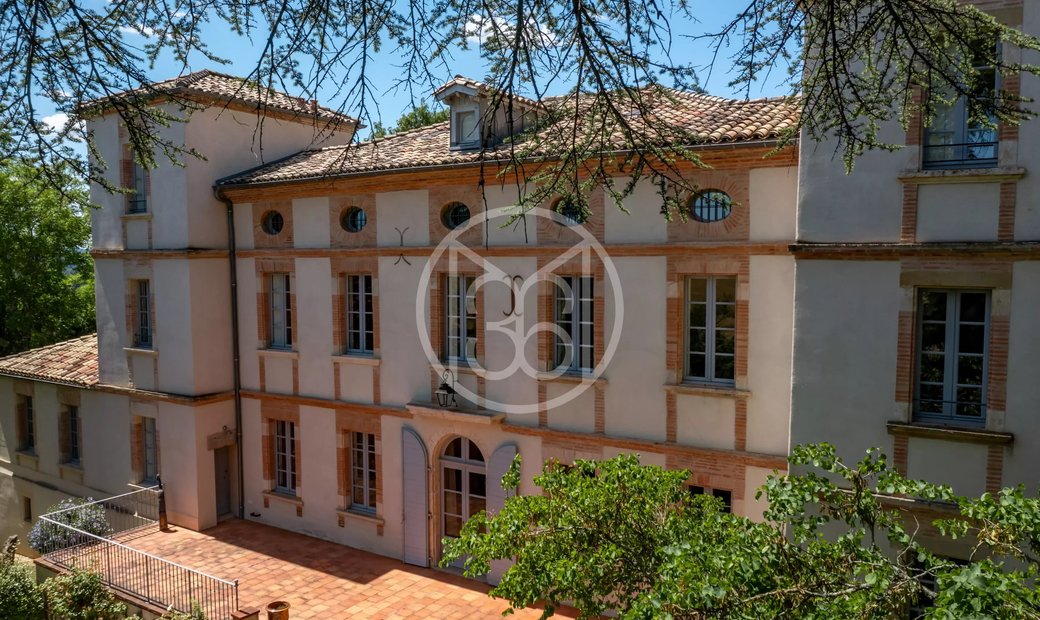 19 Th Century Chateau Outbuildings & Pool In Albi, Occitanie, France ...