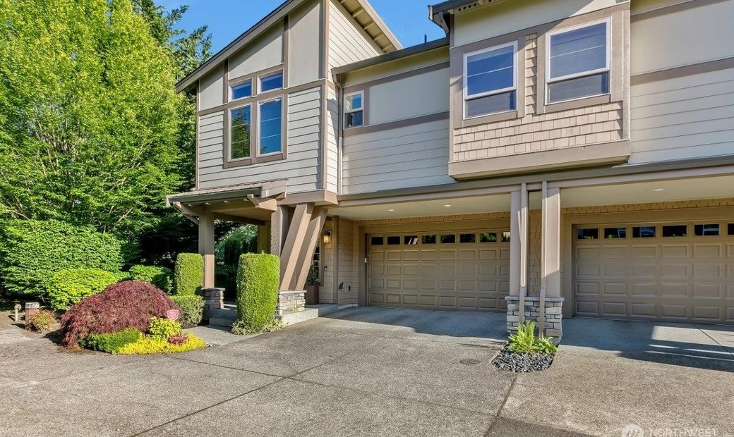 Stylish Retreat With Private Beach In Newcastle, Washington, United ...