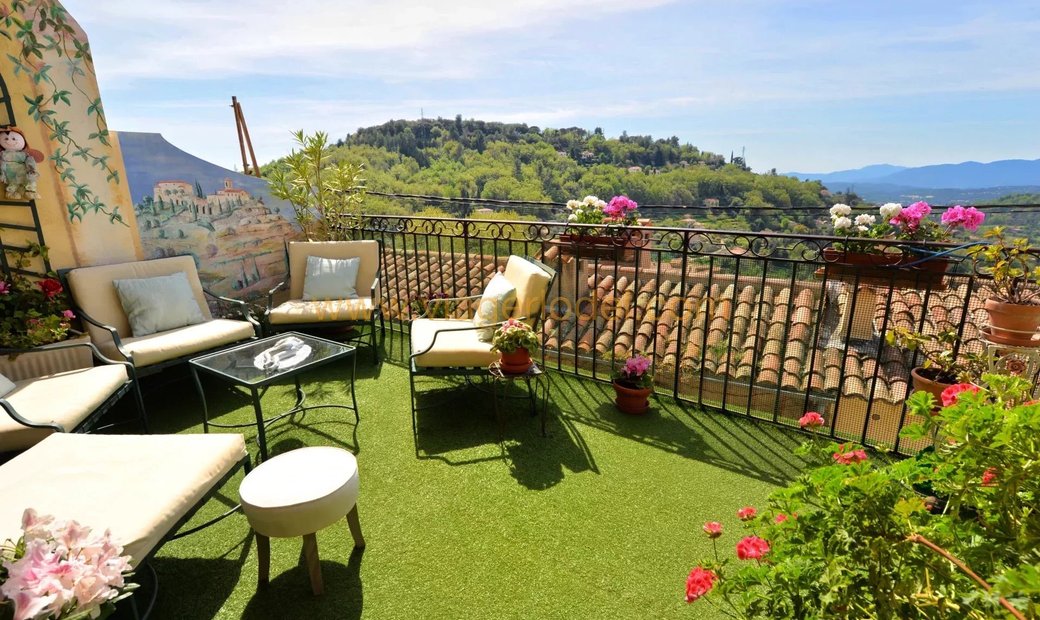 Réf. 9456 Occupied Life Annuity In Grasse, Provence Alpes Côte D'azur ...