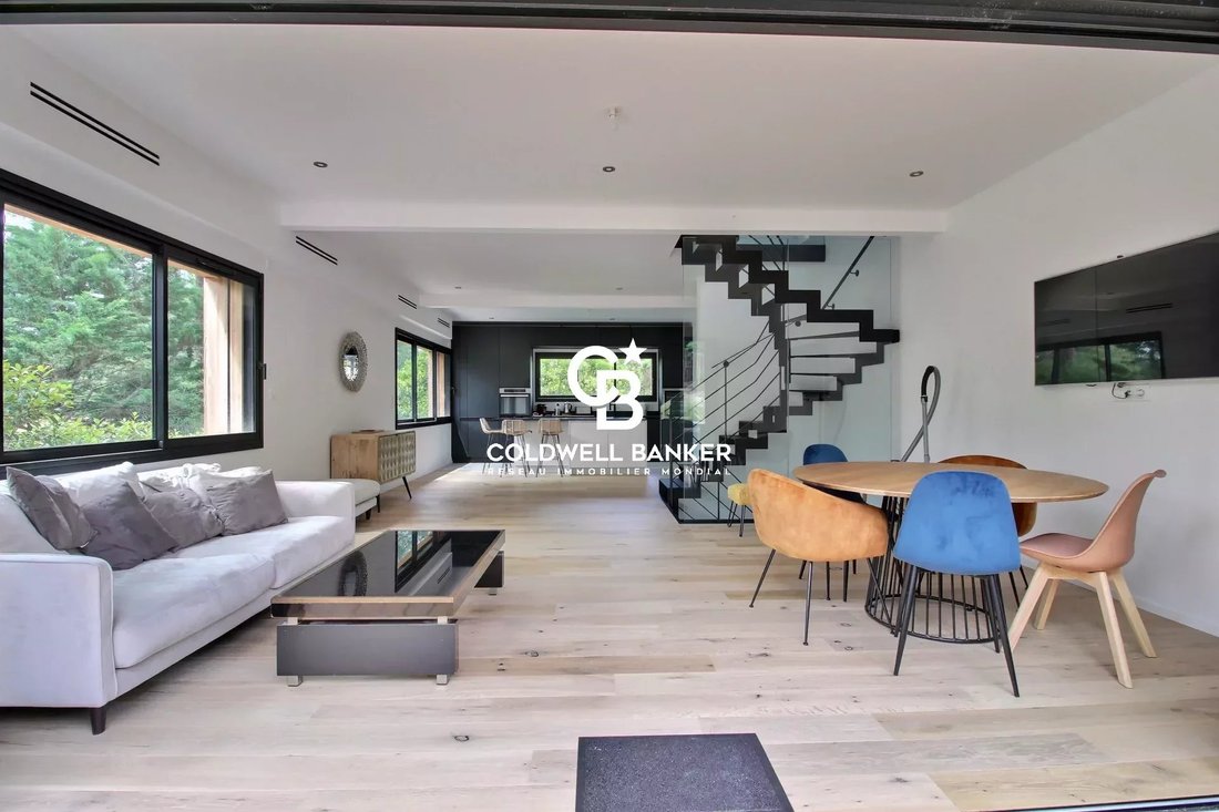 Pyla Sur Mer House In La Teste De Buch, Nouvelle Aquitaine, France For ...