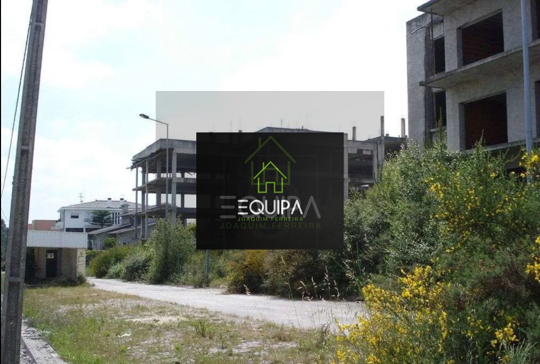 Prédio Habitacional Em Construção Em In Lousada, Porto District ...