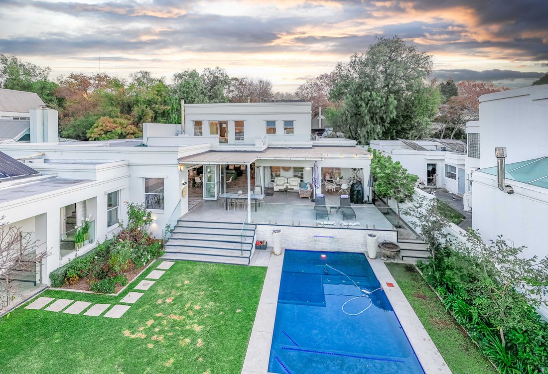 Luxurious Modern Masterpiece With Panoramic In Midrand, Gauteng, South ...