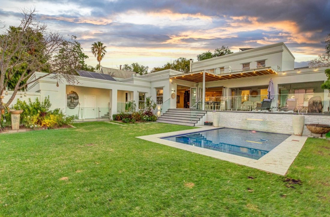 Luxurious Modern Masterpiece With Panoramic In Midrand, Gauteng, South ...