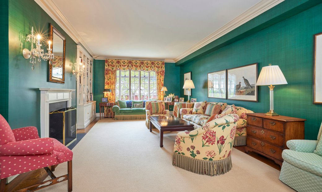 Sunny Traditional Pre War Home Off Park In New York, New York, United ...