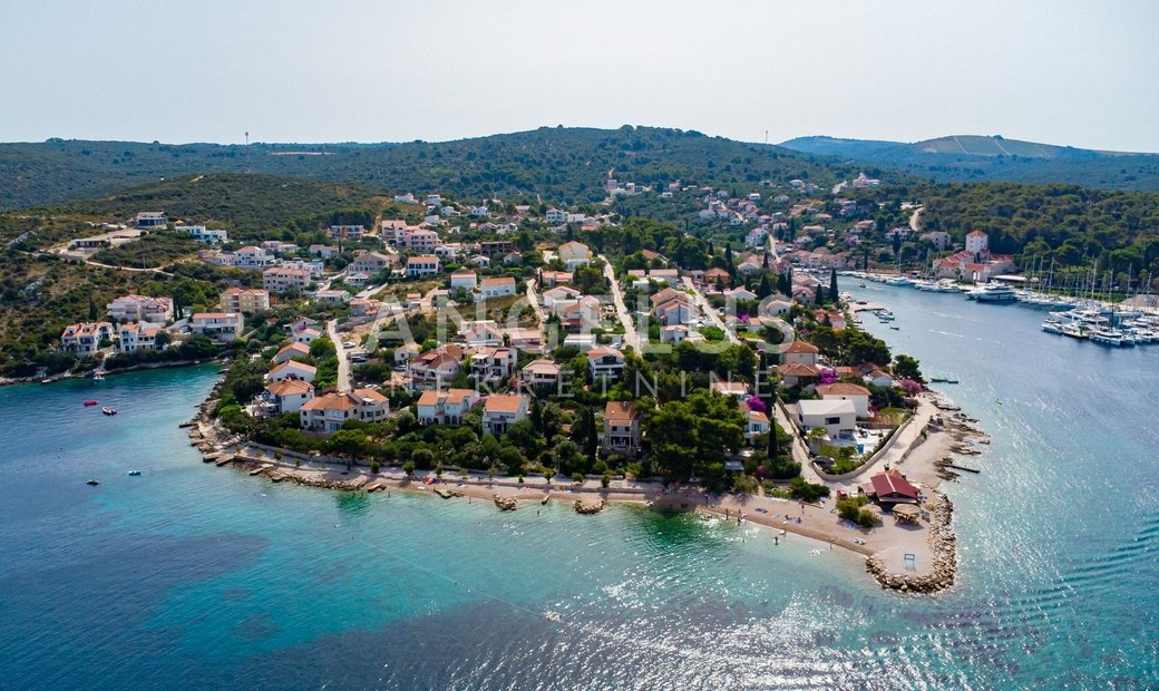 Solta, Maslinica House With 5 In šolta, Split Dalmatia County, Croatia ...