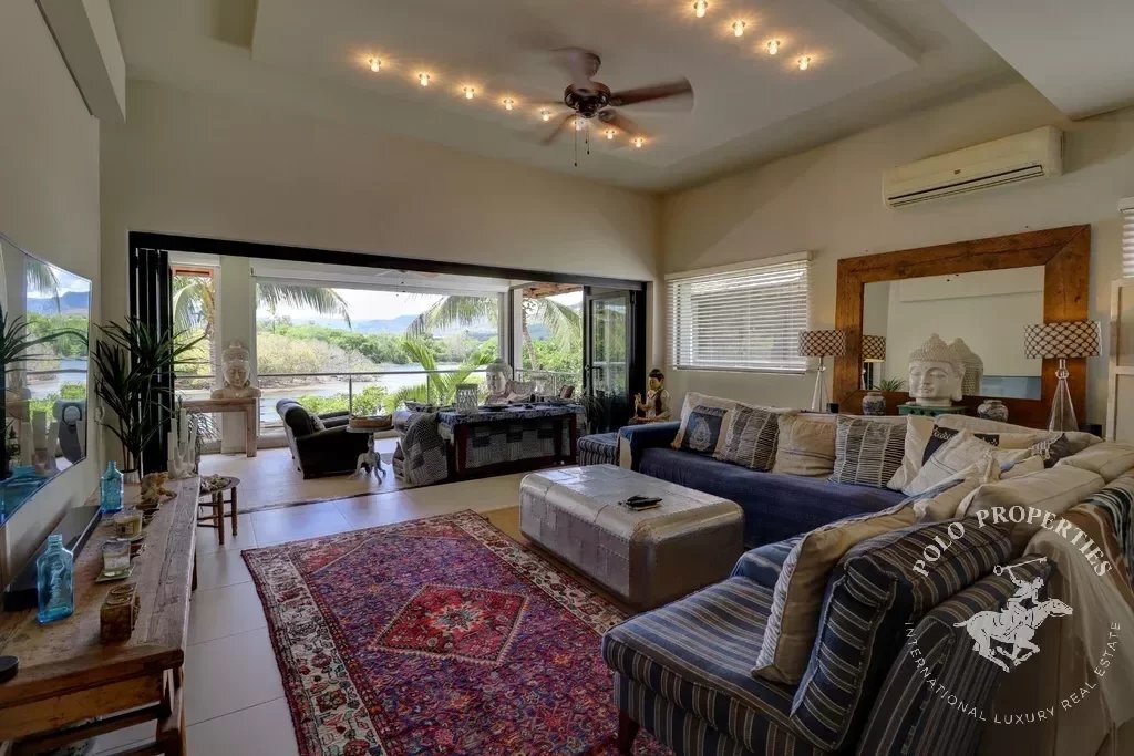 Tamarin House In Tamarin, Rivière Noire District, Mauritius For Sale ...