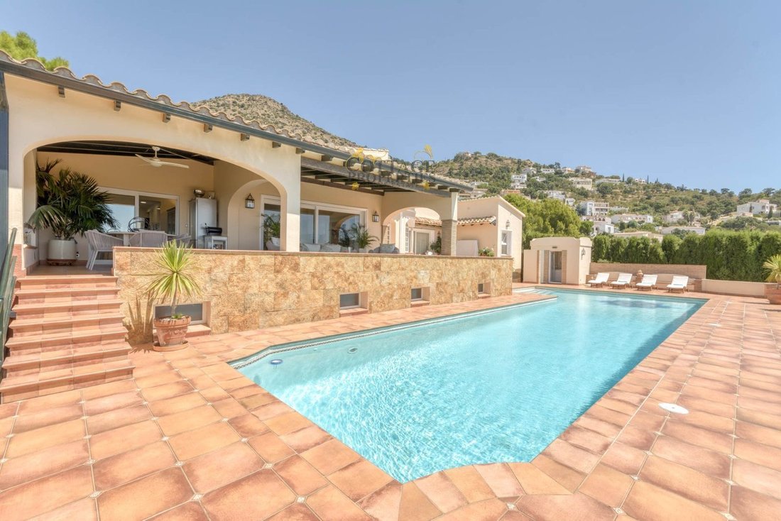 Roses Villa In Roses, Catalonia, Spain For Sale (14502004)