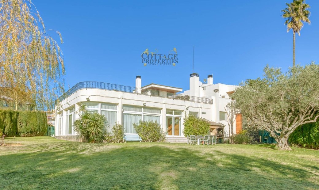 Roses Villa In Roses, Catalonia, Spain For Sale (14501818)
